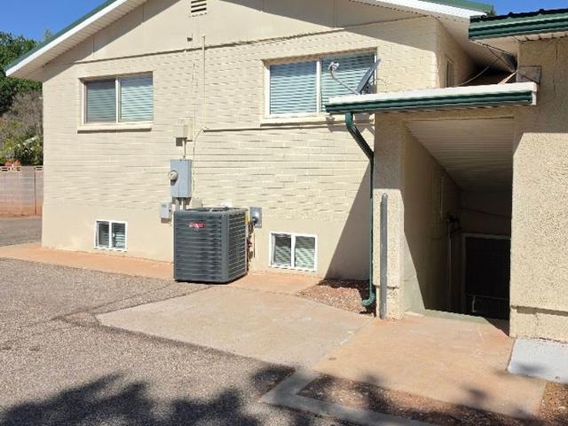 Down Town 2 Bedroom Apartment for rent Utilities and WIFI included!
