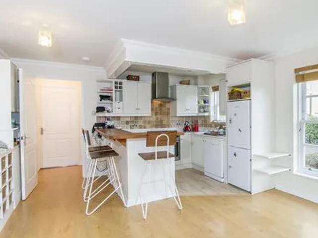 Downe Lodge, 39 Merton Road, London, SW18 5SU, United Kingdom | 1 bed apartment for rent #139332556 | Rentberry