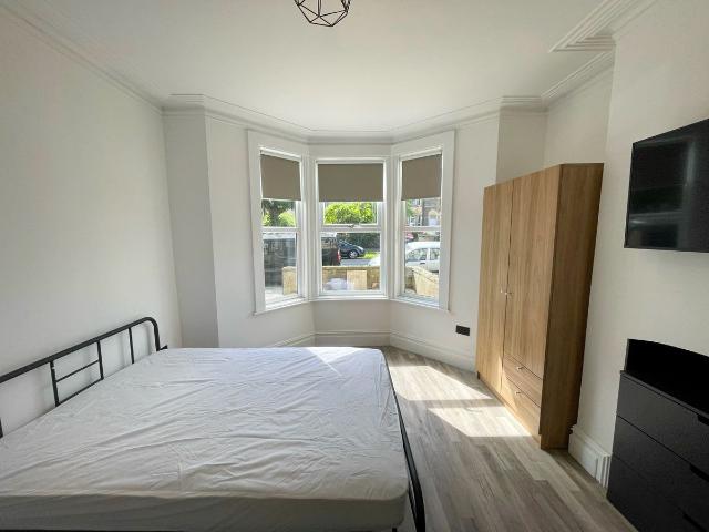 Downend Road, Bristol BS16, Room to rent, £875 pcm | PrimeLocation