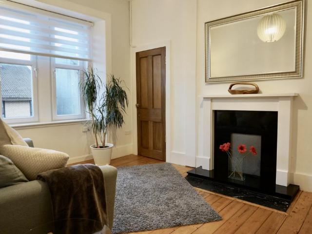 Downfield Place, Edinburgh EH11 1 bed flat to rent £1,150 pcm £265 pw