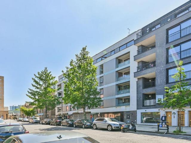 Downham Road, De Beauvoir Town. 3 bed flat to rent £4,500 pcm £1,038 pw