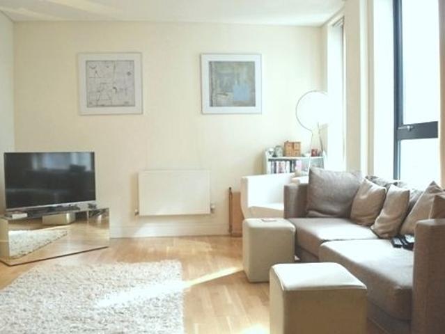 Downham Road, London N1, 2 bed flat to rent, £3,000 pcm | PrimeLocation
