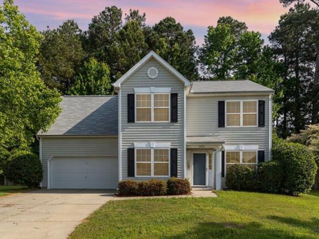 Downing Bluff Dr, Morrisville, Home For Sale