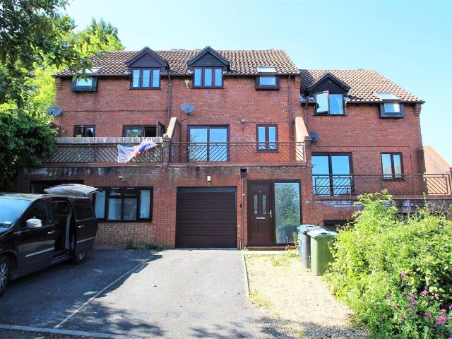 Downley Heights, High Wycombe HP13, 3 bed terraced house to rent, £1,700 pcm | PrimeLocation