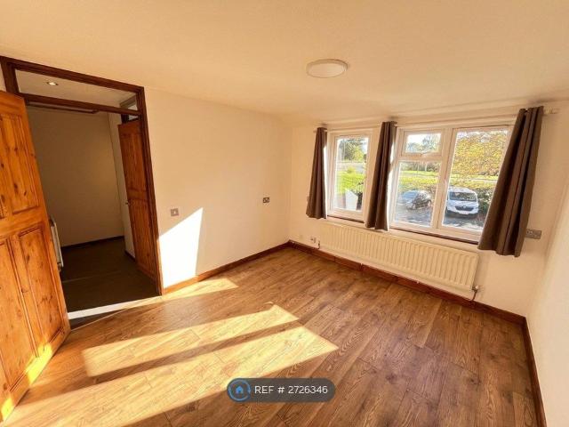 Downs Barn, Milton Keynes MK14, 1 bed flat to rent, £1,250 pcm | PrimeLocation