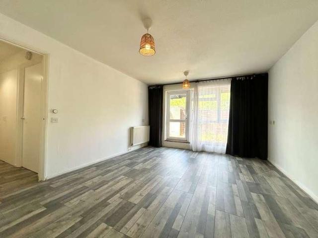 Downs Barn Boulevard, Downs, MK14