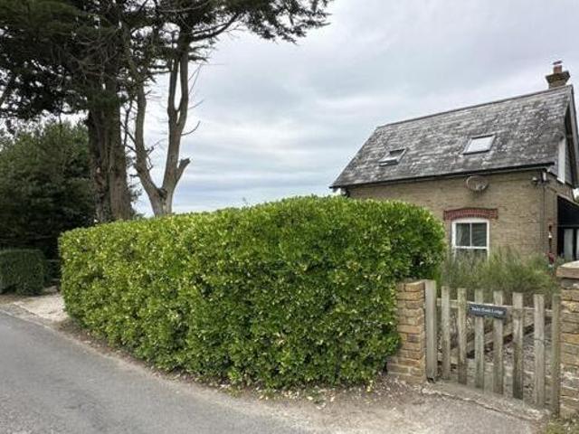 Downs Road, East Studdal, 3 Bedroom Detached