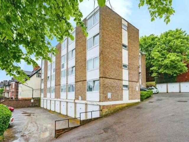 Downs Road, Luton, 2 Bedroom Flat