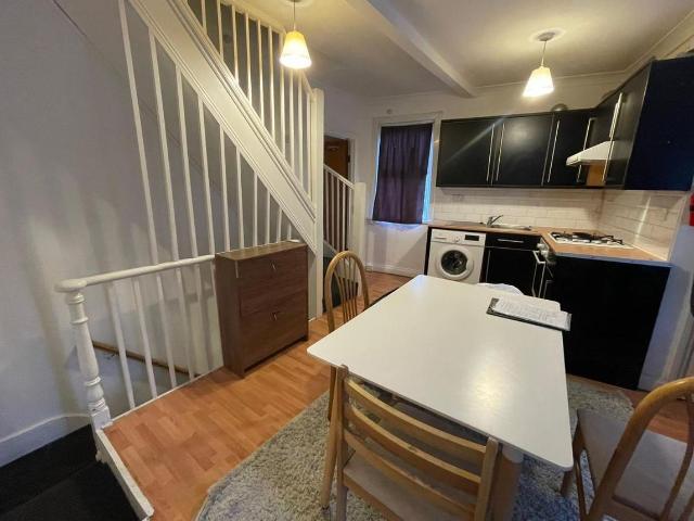 Downsfield Road, Walthamstow E17, 2 bed flat to rent, £1,750 pcm | PrimeLocation