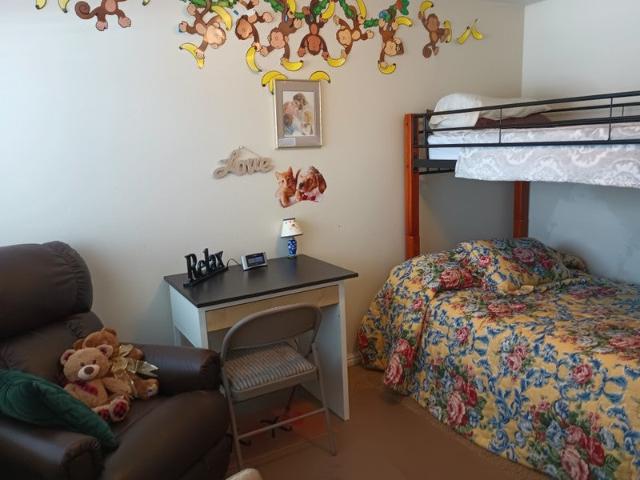 Downstairs BR with twin_over_full bunkbed