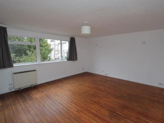 Downsview Lodge, Surbiton 2 bedrooms Property for lettings Seymours