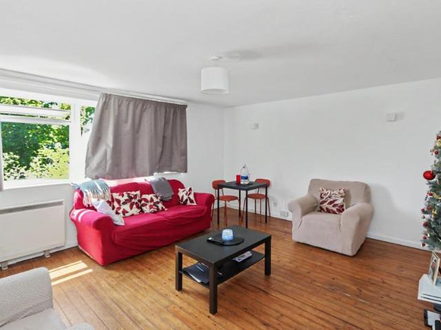 Downsview Lodge, Surbiton 2 bedrooms Property for lettings Seymours