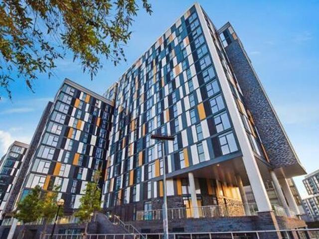 Downtown, Woden Street, 2 Bedroom Flat