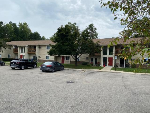 Downtown Almont Tower Apartments 1 Bed