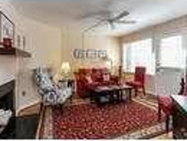 Downtown Annapolis 2 bed 1.5 bath townhome