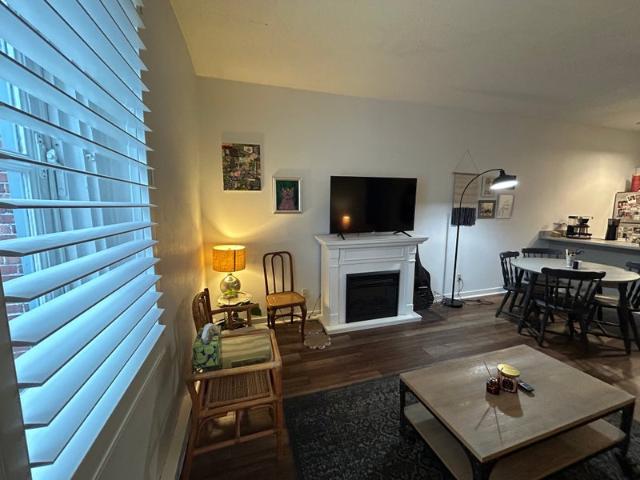 Downtown Condo Includes Garage Parking