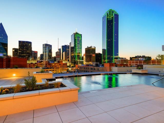 Downtown Dallas Apartments with Fireplaces