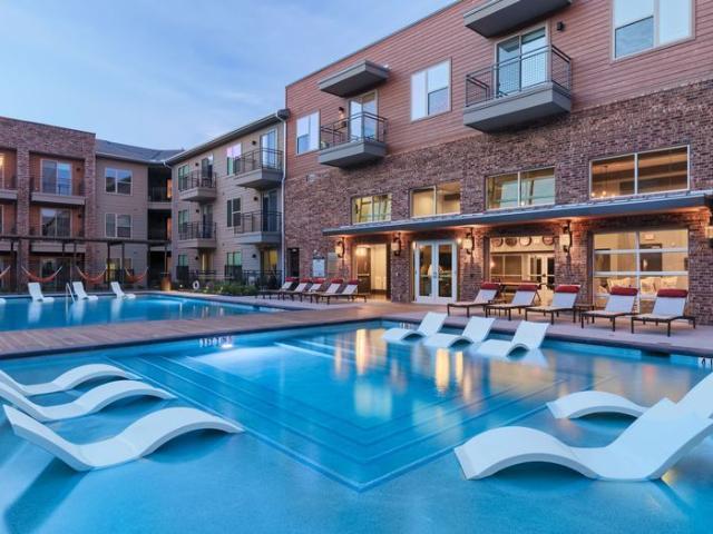 Downtown Dallas Apartments with Gourmet Kitchens