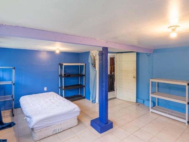 Downtown Hilo $500 Room in Vegetarian Home
