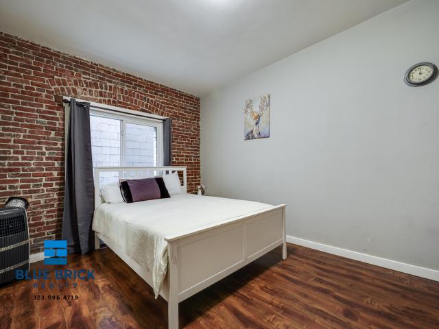 Downtown Life Made Easy – Bright Fully Furnished Studio