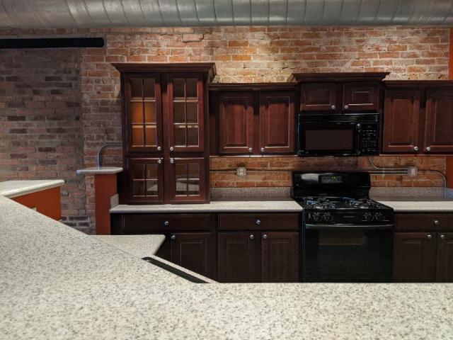 Downtown Loft w Balcony | 1BR BathsWalk_In Closet