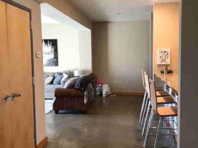 Downtown Loft 1 Bedrorom 1 Bedroom Apartment for Rent at 219 E 7th St, Bloomington, IN 47408 Old Northeast