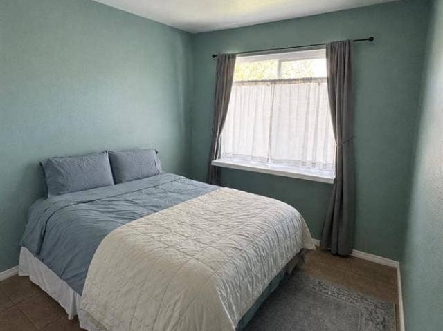 Downtown Mesa Townhome Roommate