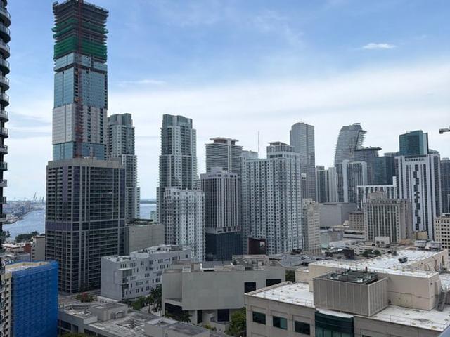 Downtown Miami Big Private Bathroom