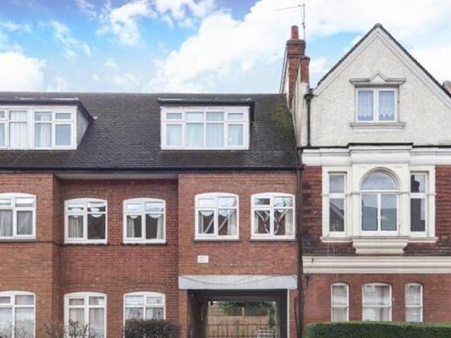 Downton Avenue, Streatham, 2 Bedroom Flat