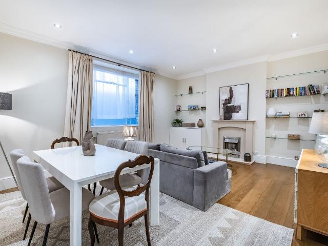 D'oyley Street, London SW1X, 2 bed flat to rent, £3,550 pcm | PrimeLocation