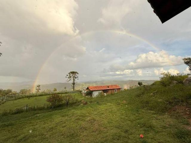 Ds terreno de 1000m2 perfeito pra vc construir sua chacrinha no interior!