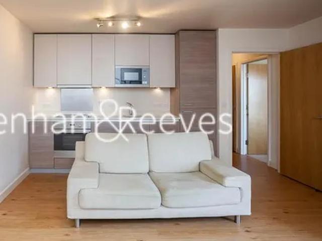 DSA Driving Test Centre, Boulevard Drive, London, NW9 5HF, United Kingdom | 1 bed apartment for rent #134814306 | Rentberry