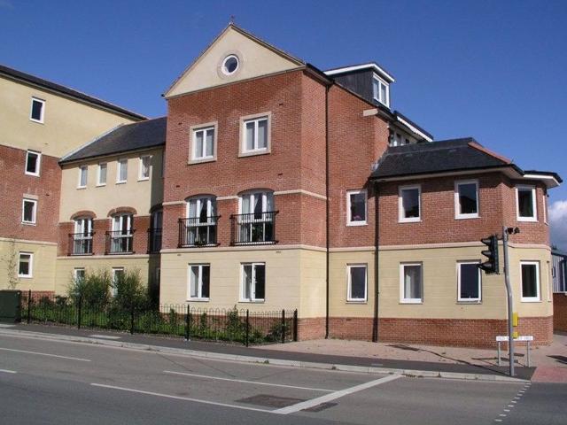 Drovers, Sturminster Newton, 1 DT10, 2 bed flat to rent, £1,250 pcm | PrimeLocation