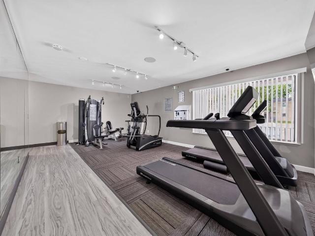 Drawbridge Apartments East 2 Bedroom Apartment for Rent at 36420 Union Lake Rd, Mount Clemens, MI 48045 Harrison Township