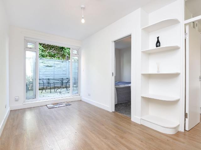 Dray Gardens, Brixton, London SW2, 1 bed flat to rent, £1,650 pcm | PrimeLocation