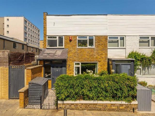 Dray Gardens, Brixton SW2, 3 bed end terrace house to rent, £3,700 pcm | PrimeLocation