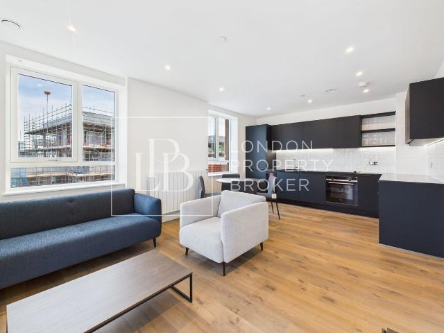 Dray House, Lombard Square SE28, 1 bed flat to rent, £1,700 pcm | PrimeLocation