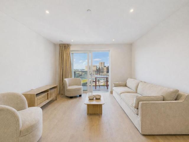 Draycote House, Caversham Road, London NW9, 2 bed flat to rent, £2,590 pcm | PrimeLocation