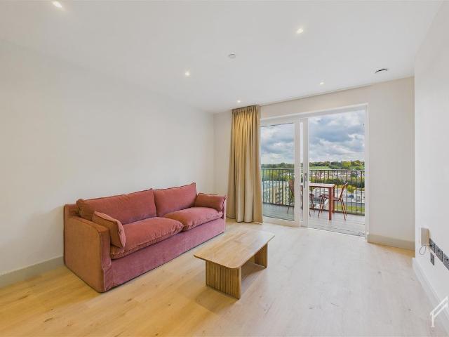 Draycote House, London NW9, Studio to rent, £1,950 pcm | PrimeLocation