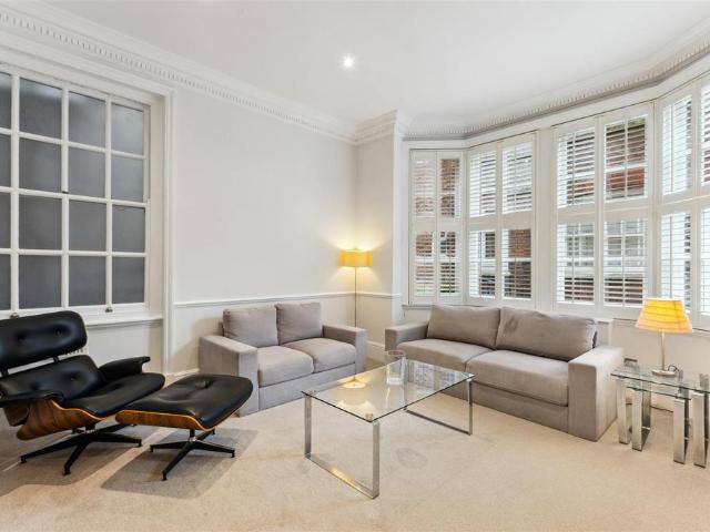 Draycott Avenue, Chelsea, SW3 1 bed apartment to rent £2,817 pcm £650 pw