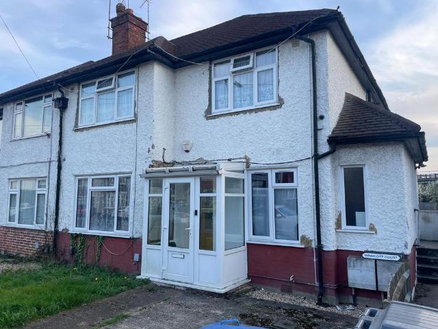 Draycott Avenue, Harrow HA3 2 bed maisonette to rent £1,800 pcm £415 pw