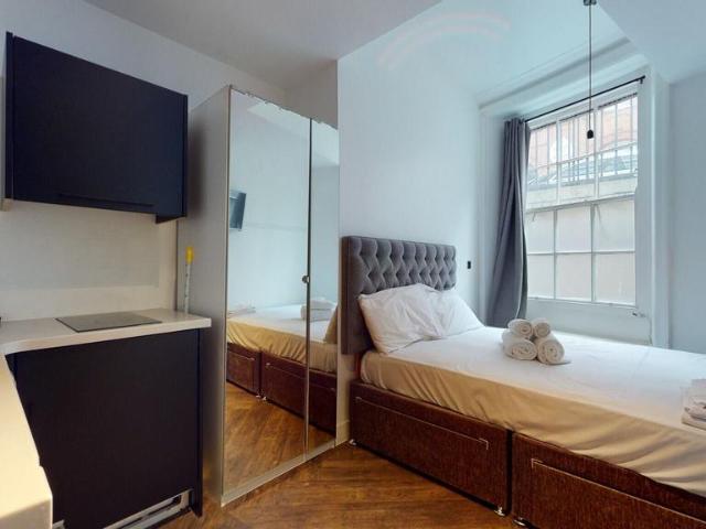 Draycott Avenue, London SW3 Studio to rent £1,979 pcm £457 pw
