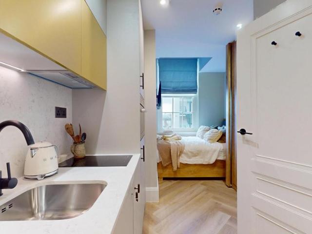 Draycott Avenue, London SW3 Studio to rent £2,130 pcm £492 pw