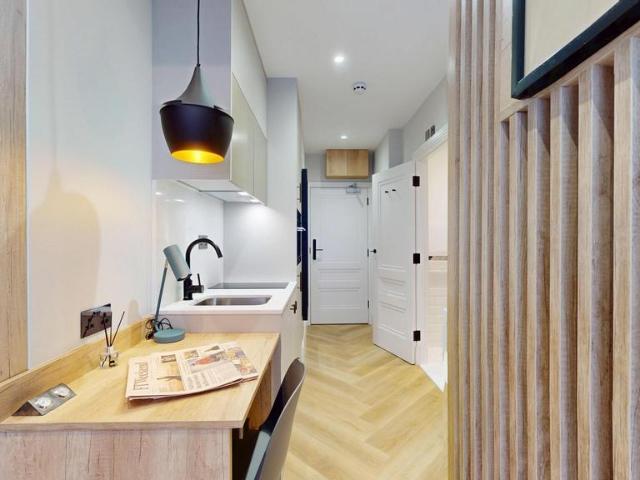 Draycott Avenue, London SW3 Studio to rent £2,429 pcm £561 pw