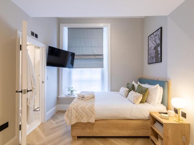 Draycott Avenue SW3, Studio to rent, £2,585 pcm | PrimeLocation