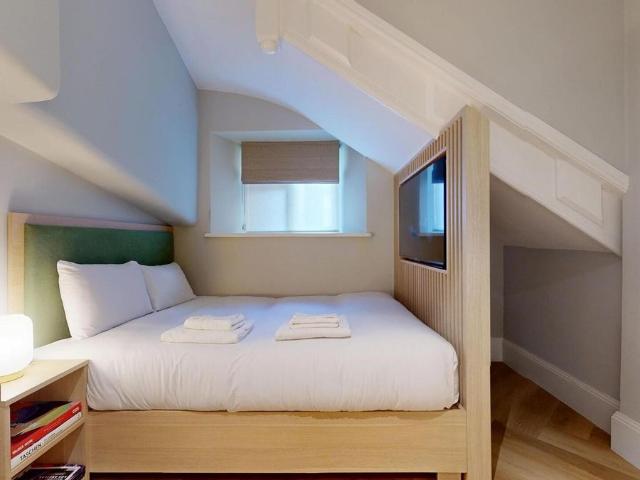 Draycott Avenue SW3, Studio to rent, £2,535 pcm | PrimeLocation