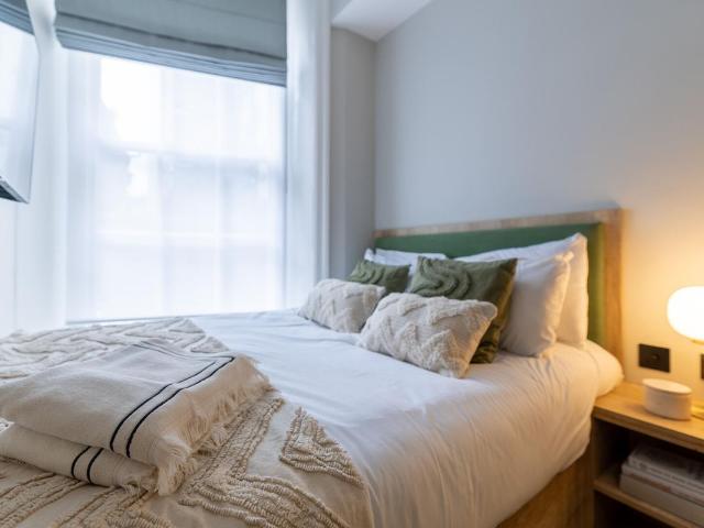 Draycott Avenue SW3, Studio to rent, £2,810 pcm | PrimeLocation