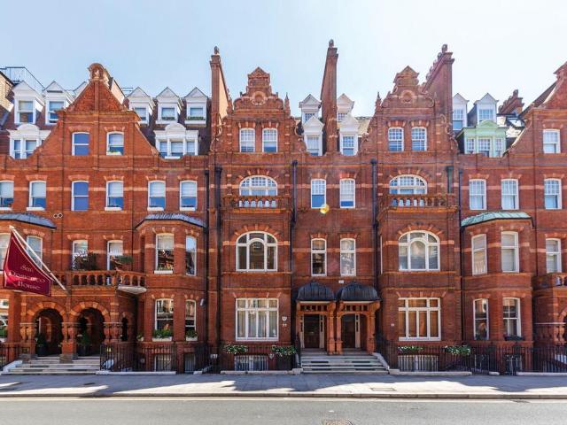 Draycott Place, Chelsea, London, SW3 3 bed maisonette to rent £5,417 pcm £1,250 pw