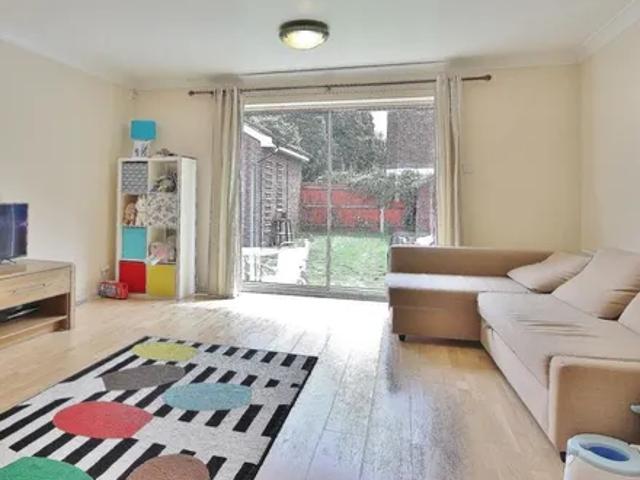 Drayman's Way, London, TW7 6SQ, United Kingdom | 3 bed house for rent #167394881 | Rentberry
