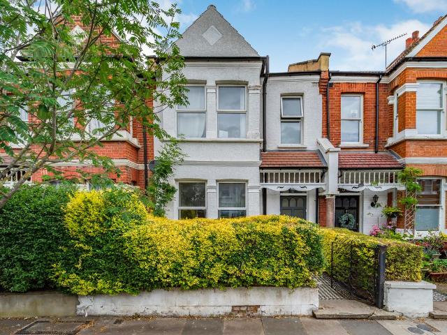 Drayton Gardens, London W13, 1 bed flat to rent, £1,700 pcm | PrimeLocation